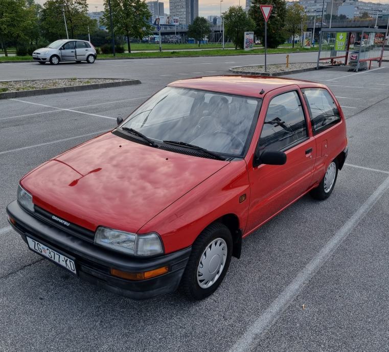 Daihatsu Charade TS- prvi vlasnik, 85000km, registriran godinu dana ...
