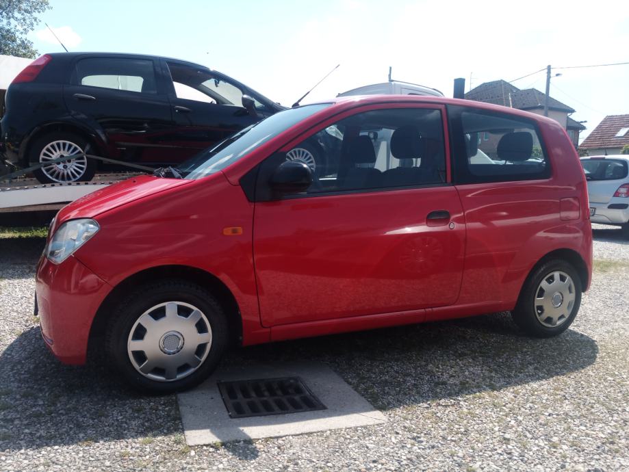 Daihatsu Cuore 1.0 114.000km.KLIMA, AUTOMATIK, 2004 god.