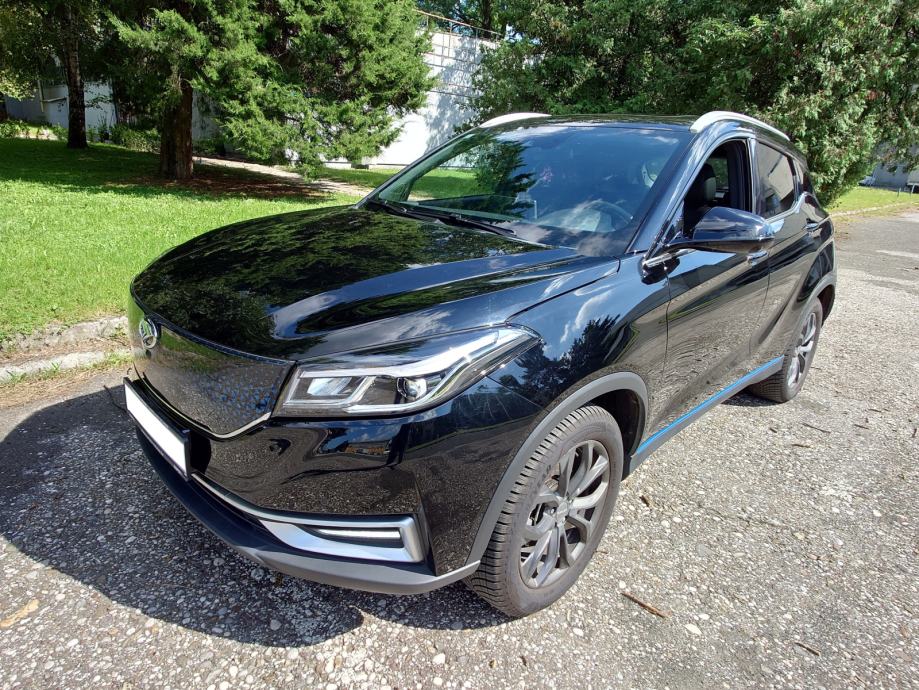 DFSK Seres 3 Luxury E3 automatik, 2022 god.