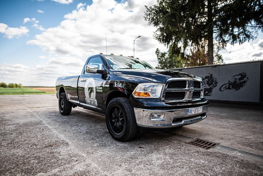 Dodge RAM 4.7 V8, 2011 god.