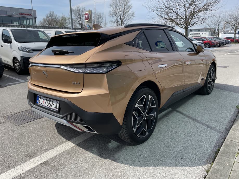 DS 4 CROSS TROCADERO PureTech 130 EAT8, 2023 god.