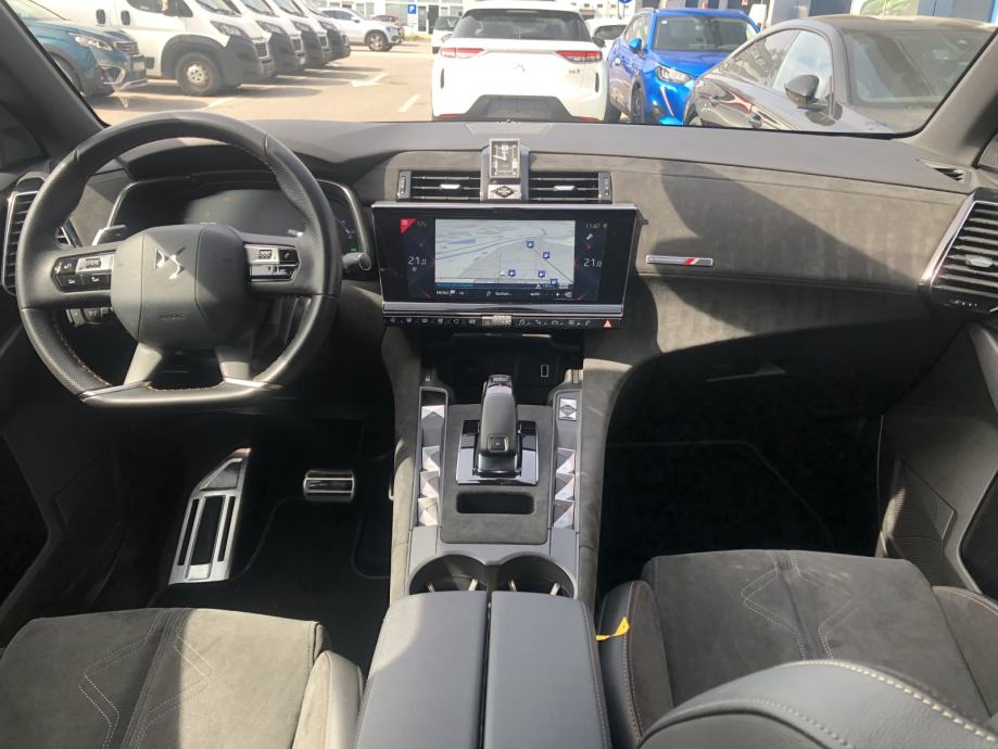 DS Automobiles DS7 Crossback PERFORMANCE LINE 2,0 BLUEHDI 180EAT8, 2020 ...