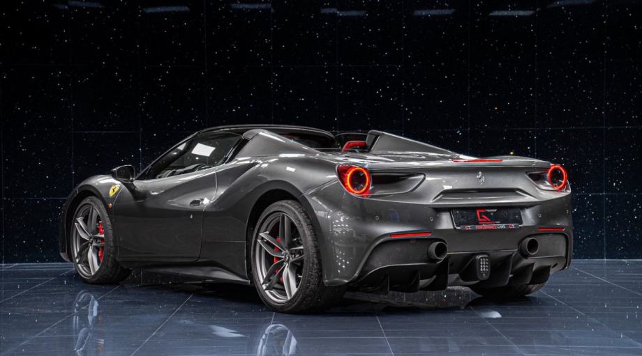 Ferrari 488 GTS Spider DCT Racingseats lift JBL Carbon 670HK, 2019 god.