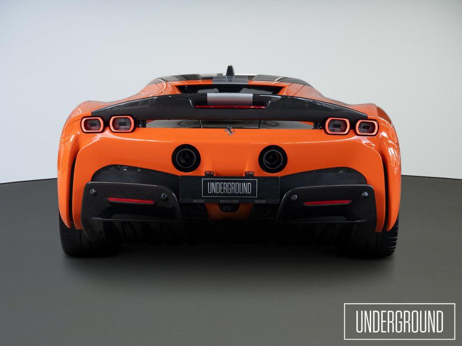 Ferrari SF90 Stradale, 2022 god.