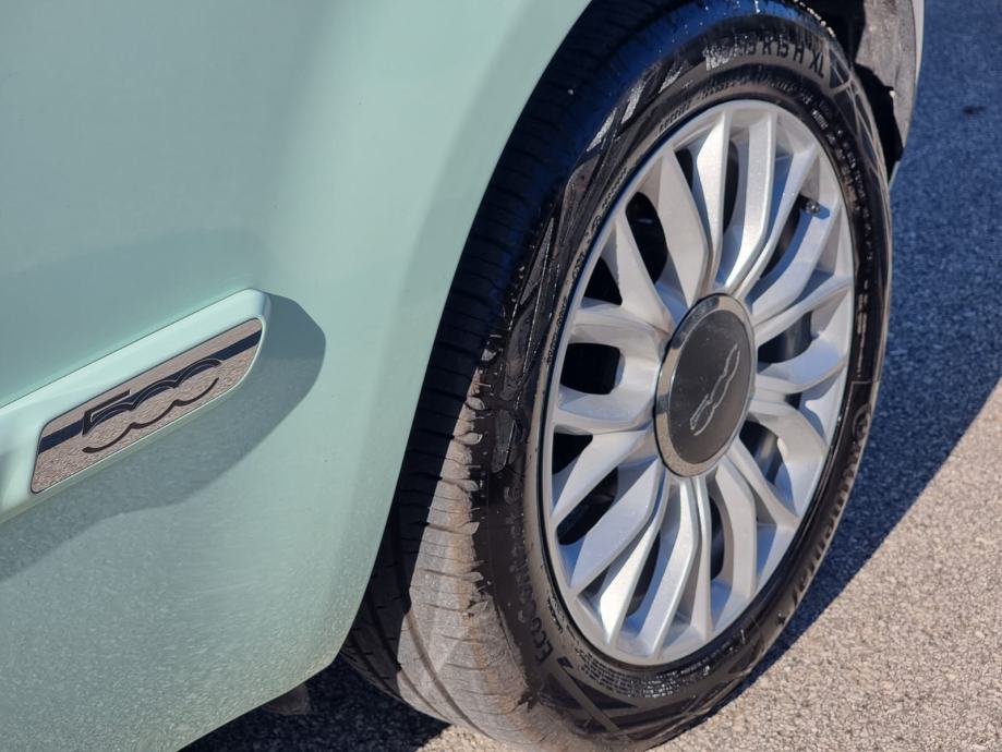 Fiat 500 1,0 GSE HYBRID ** SAMO 2.400KM** NOVO, 2021 god.