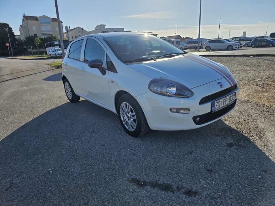 Fiat Punto 1.2, Navigacija, Parking senzori, Alu, 2016 god.
