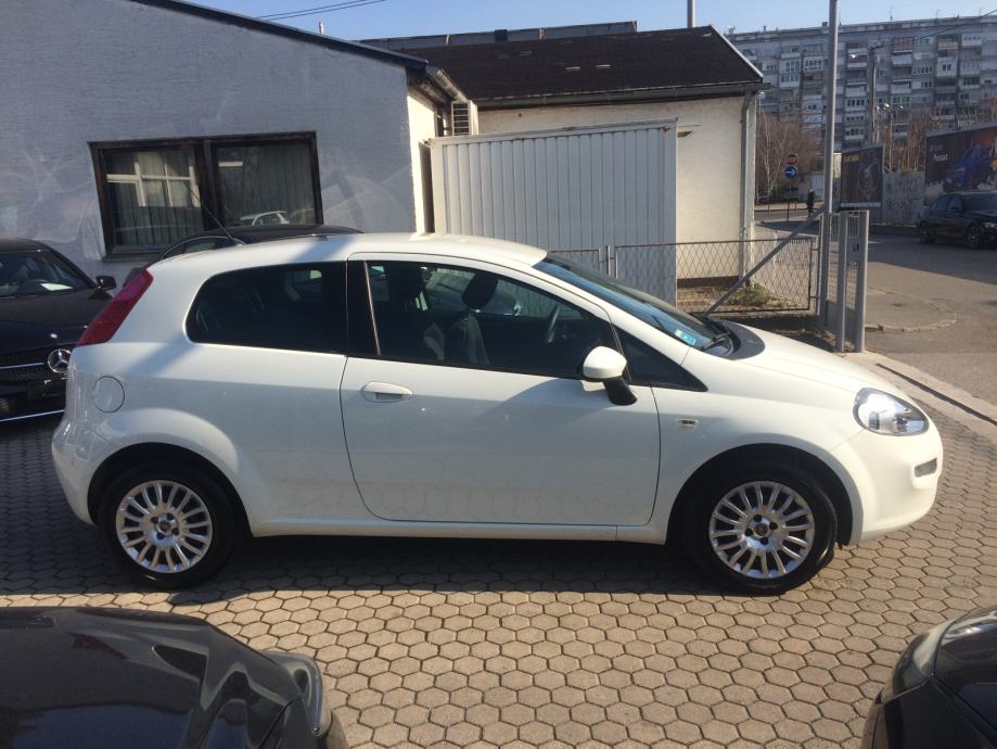 Fiat Punto 1,3 Multijet 16V 71.400 KM SERVISNA,GARANCIJA!, 2015 god.