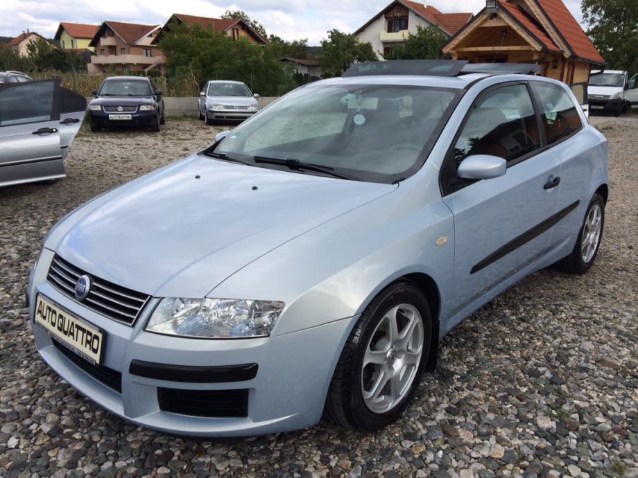Fiat Stilo 1,9 JTD SERVISNA KNJIGA PANORAMA KROV /ODLICAN-, 2003 god.
