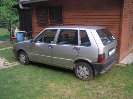 Fiat Uno 1000 fire, 1998 god.