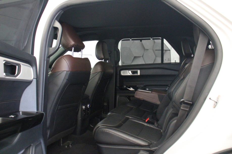 Ford Explorer Platinum 3.0 EcoBoost 457KM Plug-IN Hybrid PANO COCKPIT ...