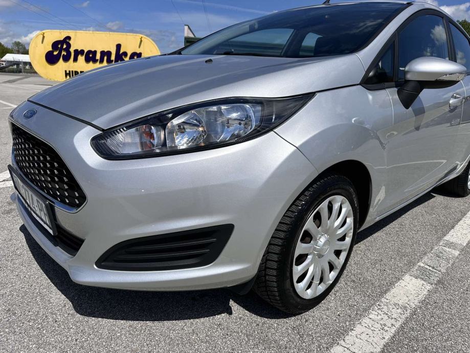 Ford Fiesta 1,25i, reg. 02/2025, klima, 1.vlasnik, servisna, nove gume ...
