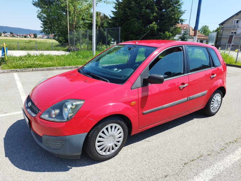 Ford Fiesta 1,3 121000km reg 1.g, 2006 god.