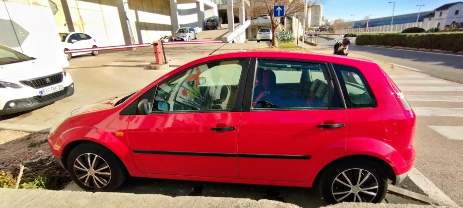 Ford Fiesta 1,3 i Comfort, reg 08/2025, 2003 god.