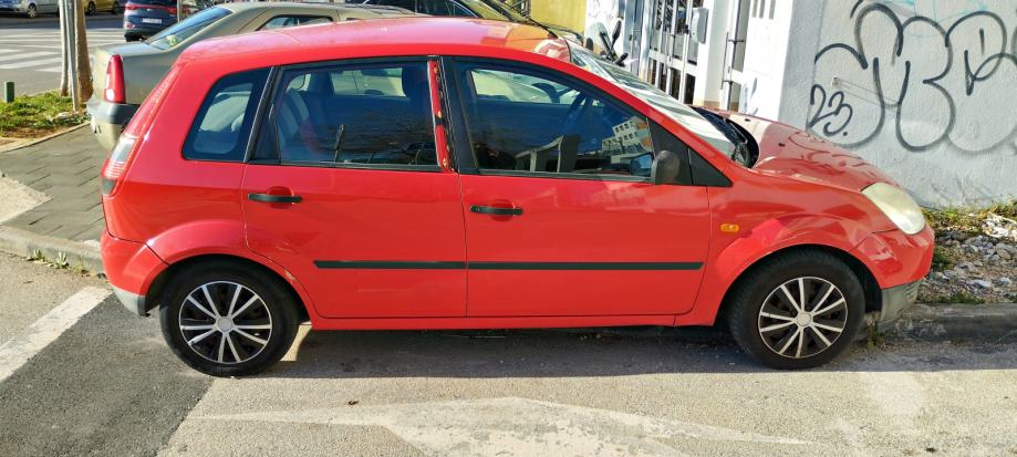 Ford Fiesta 1,3 i Comfort, reg 08/2025, 2003 god.