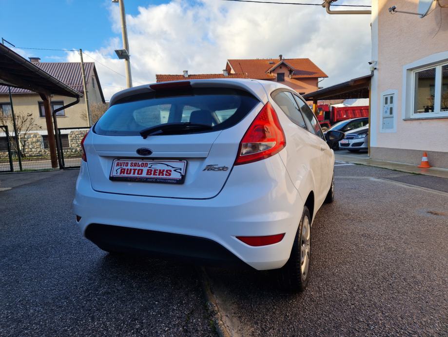 Ford Fiesta 1,4 16V Benzin+Plin,Na ime kupca, 2010 god.
