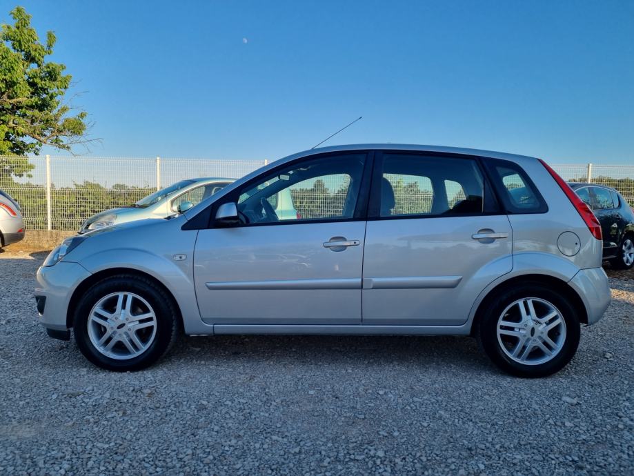 Ford Fiesta 1,4 TDCI Silver Edition od 1. Vl. servisirana REZERVIRAN ...