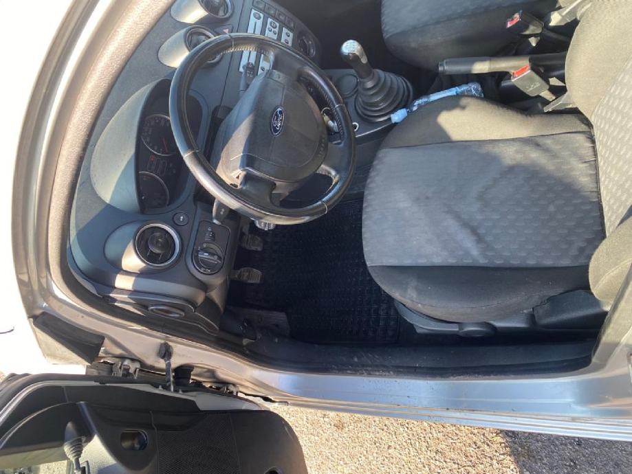 Ford Fiesta 1,4TDCI REG DO 9/22, 2005 god.