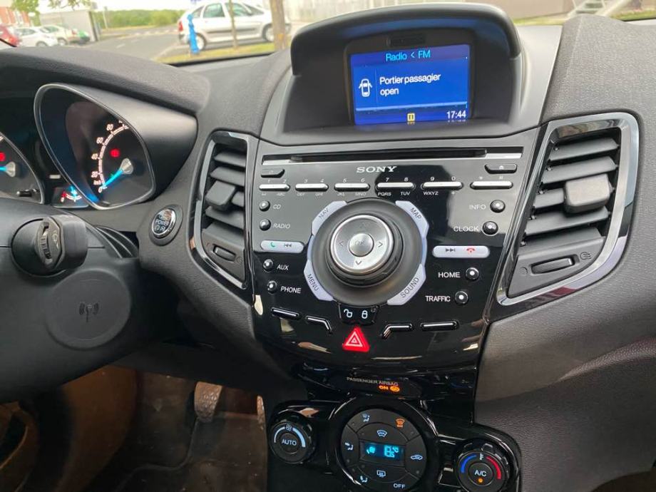 Ford Fiesta 1.5 tdci TITANIUM!KYLESS!!SONY NAVI!! Full!REGAN 1g!!, 2015 ...