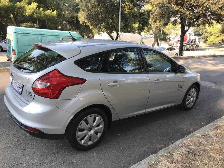 Ford Focus 1,6 DIZEL+NOVI MODEL (sa 25%pdv- leasing-kartice)AKCIJA ...