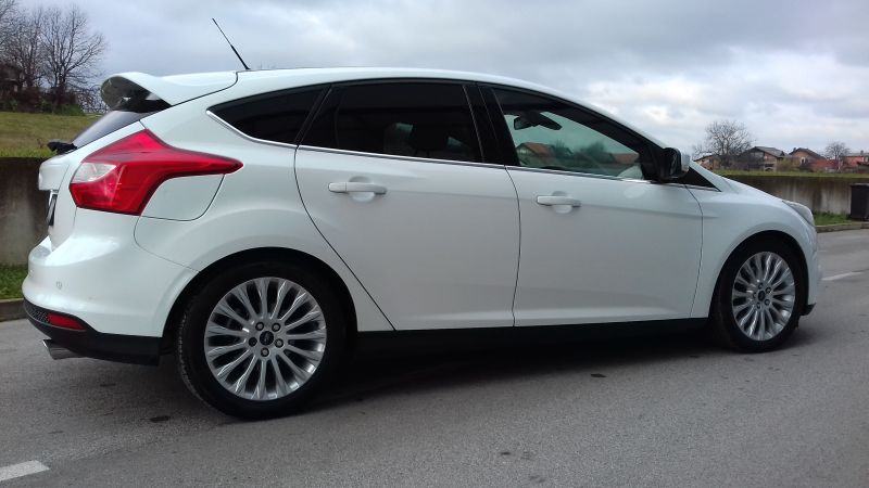 Ford Focus 2,0 TDCI 140KS TITANIUM INDIVIDUAL XENON KOŽA LED Reg 1 god ...