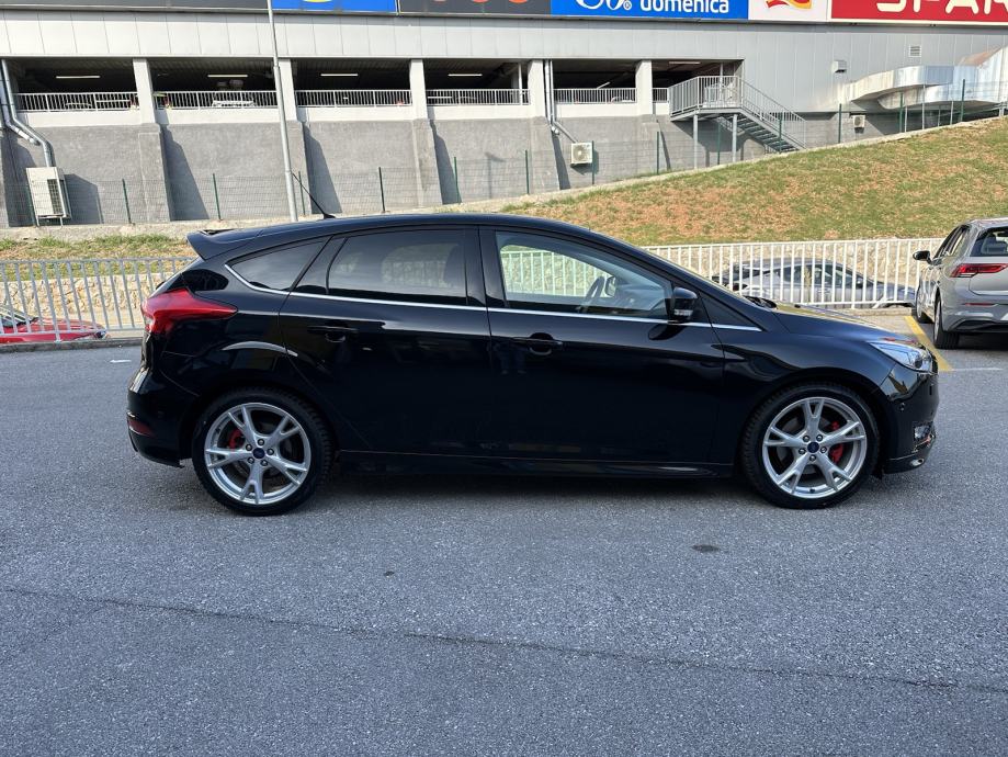Ford Focus 2.0 TDCi ST-Line, 150ks, Bi-Xenon, navigacija, jamstvo, 2015 ...