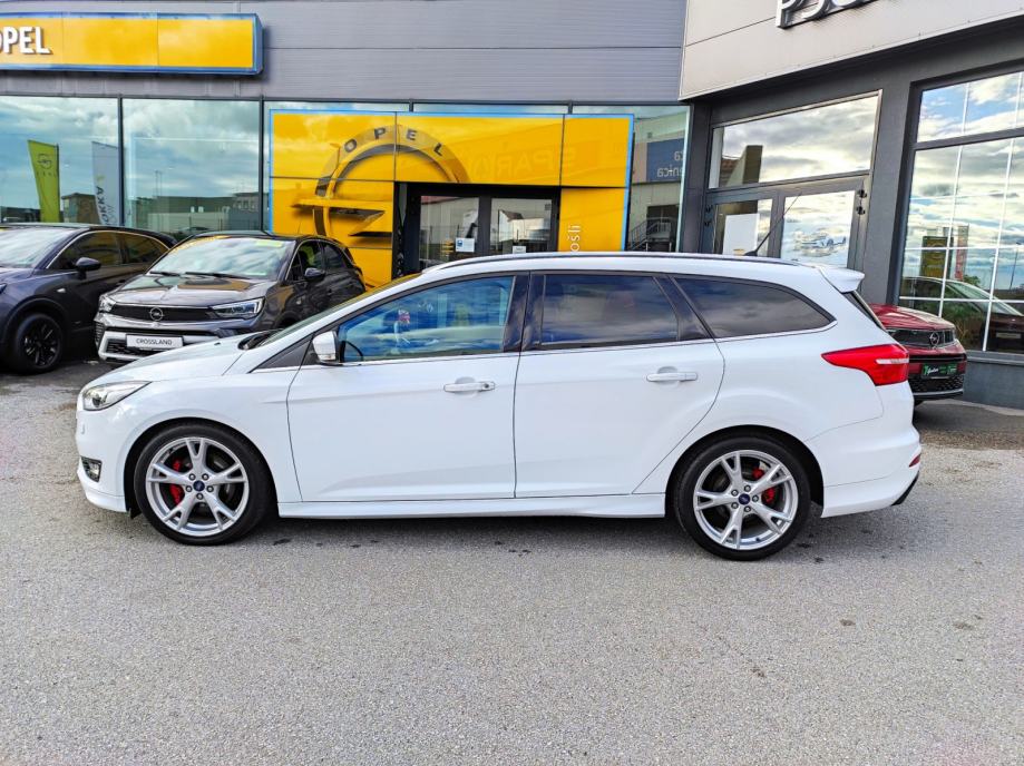 Ford Focus 2,0 TDCi ST-Line, 150ks, Xenon, Sport paket, jamstvo 1g ...