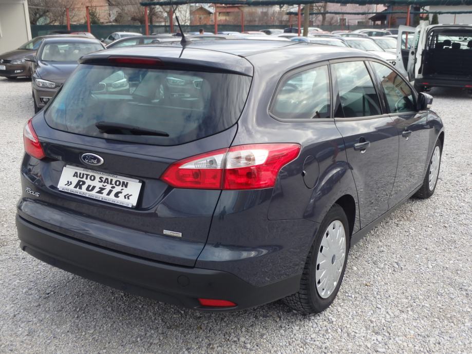 Ford Focus Clipper 1.6 TDCI ECOnetic 88g Trend Pack NAVI PDC 2X 8900 ...
