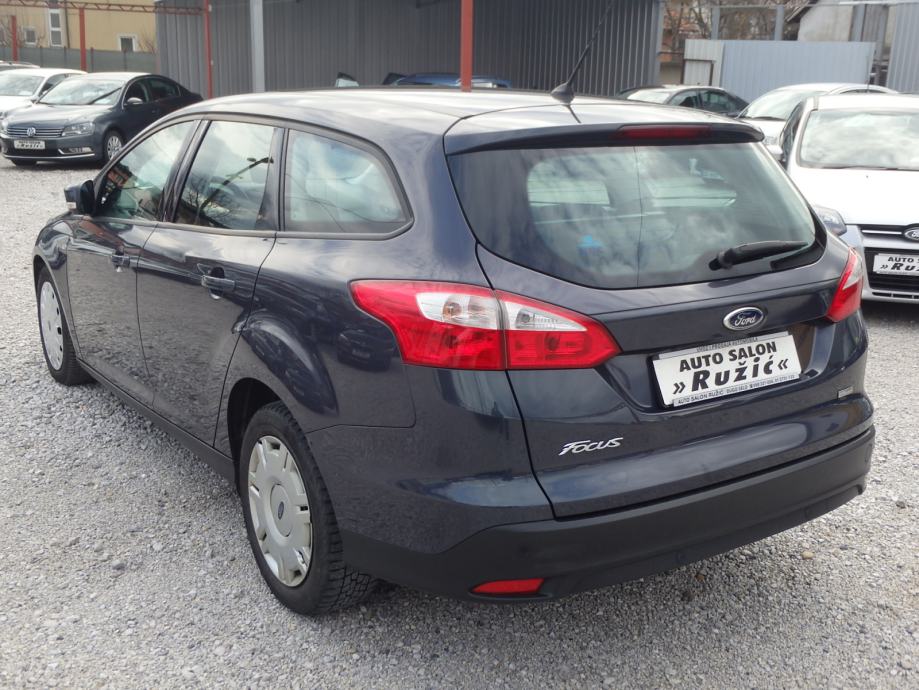 Ford Focus Clipper 1.6 TDCI ECOnetic 88g Trend Pack NAVI PDC 2X 8900 ...