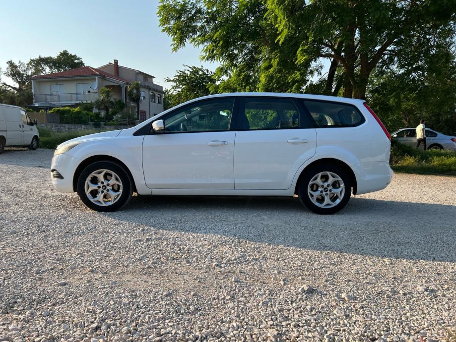 Ford Focus Karavan 1.6TDCI, 2010 god.