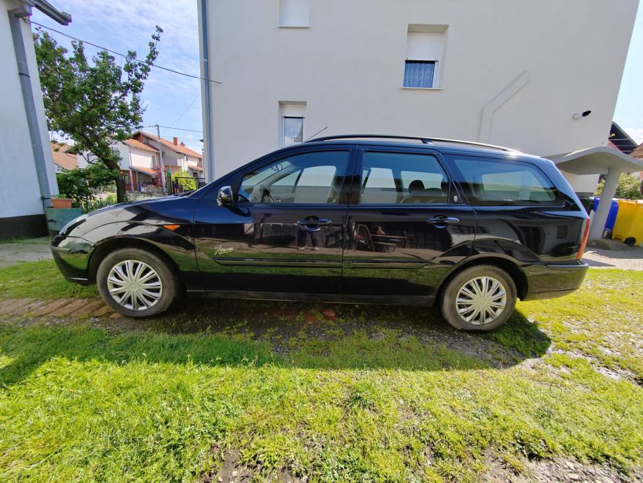Ford Focus Karavan 1,8, 2004 god.