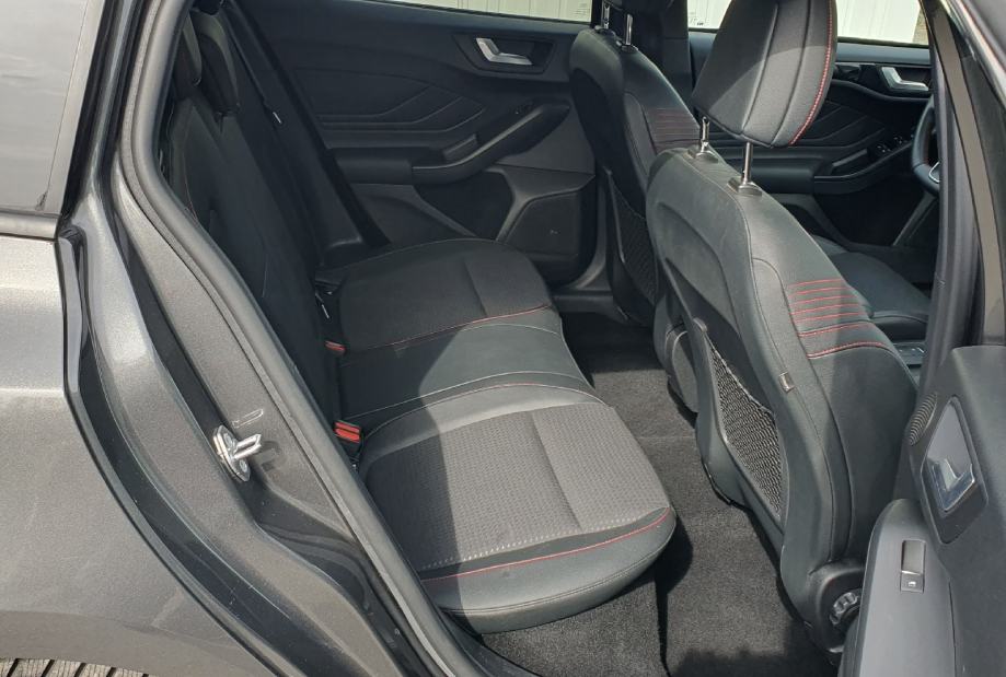 Ford Focus Karavan 2,0 TDCi ST Line Full MATRIX 99900 KM., 2019 god.