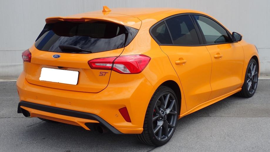 Ford Focus ST 2.3 Ecoboost, 2019 god.