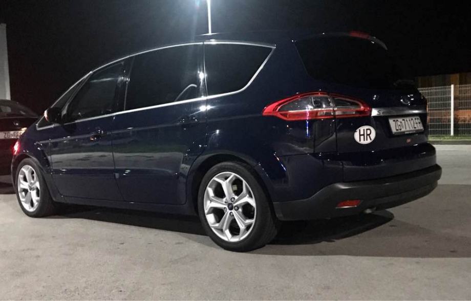 Ford S-Max 2,0 tdci titanium +, 2011 god.
