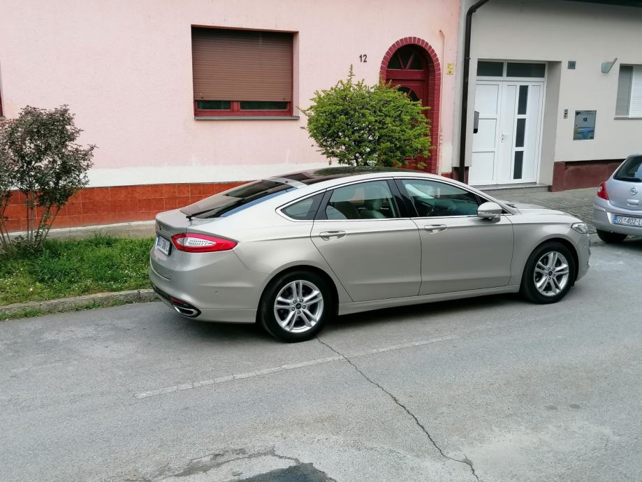 Ford Mondeo Titanium X 2,0 TDCI, PDC, Panorama, 2015 god.