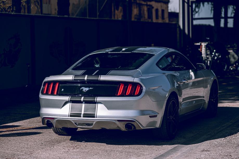 Ford Mustang ecoboost, 2017 god.