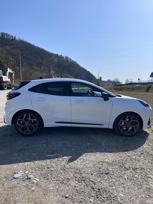 Ford Puma ST Performance Pack - Jamstvo + 2 Seta guma, 2022 god.