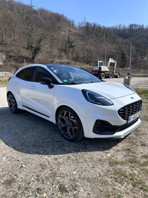 Ford Puma ST Performance Pack - Jamstvo + 2 Seta guma, 2022 god.