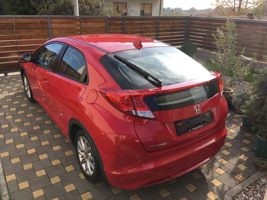 Honda Civic 1.8 i-VTEC, 2012 god.