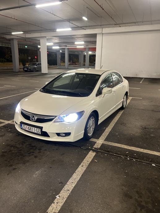 Honda Civic Sedan 1.3 benzin hibrid automatik, 2010 god.