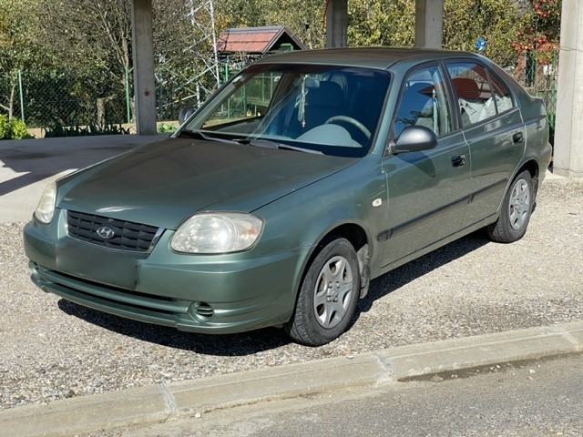 Hyundai Accent 1,3 GL REG.08/2023., 2004 god.