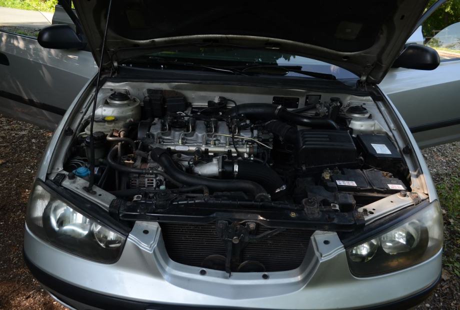 Hyundai Elantra 2,0 CRDi Reg 20.5/18 Nije Fixno! GT**, 2001 god.