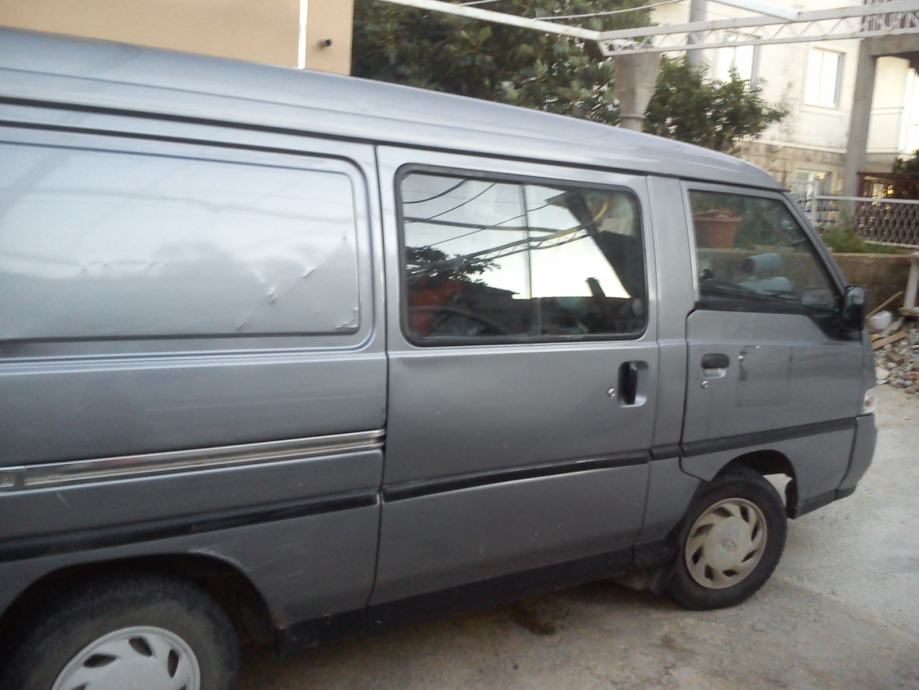 Hyundai H-100 H-100 2,5 DLX M. Bus D, 1996 god.