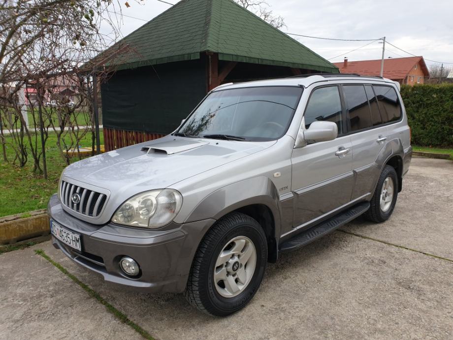 Hyundai Terracan 2,9 CRDi GLS -- DIESEL -- 4X4 -- 139000 km -- 5600e ...