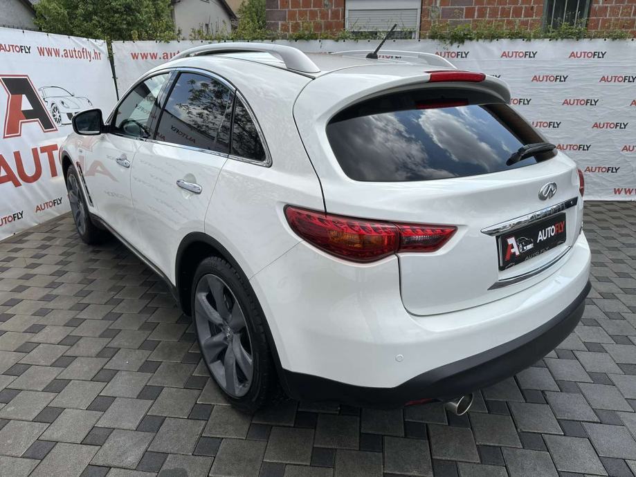 Infiniti FX30 30d, Šiber, 360 kamera, Bixenon, Keyless GO, Koža, 21 ...