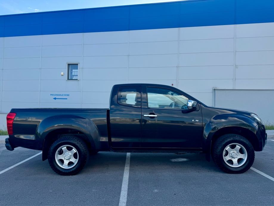 Isuzu D-MAX 2,5 TwinTDi 163KS 4X4 SpaceCab —Mod 2015—REG.GOD.DANA—TOP ...