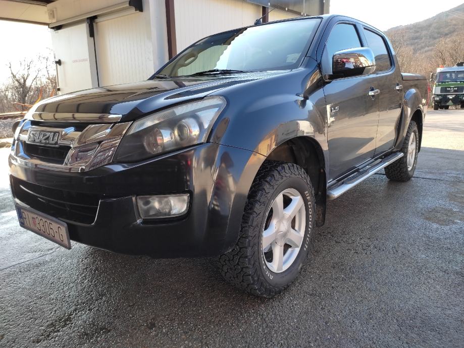 Isuzu D-MAX 2500 LS SUPER STANJE, 2013 god.