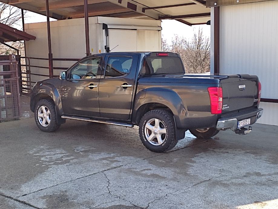 Isuzu D-MAX 2500 LS SUPER STANJE, 2013 god.