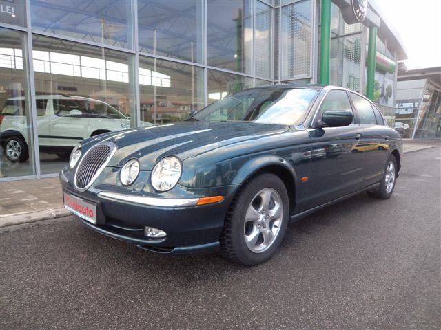 Jaguar S-type 3,0 V6, 2002 god.