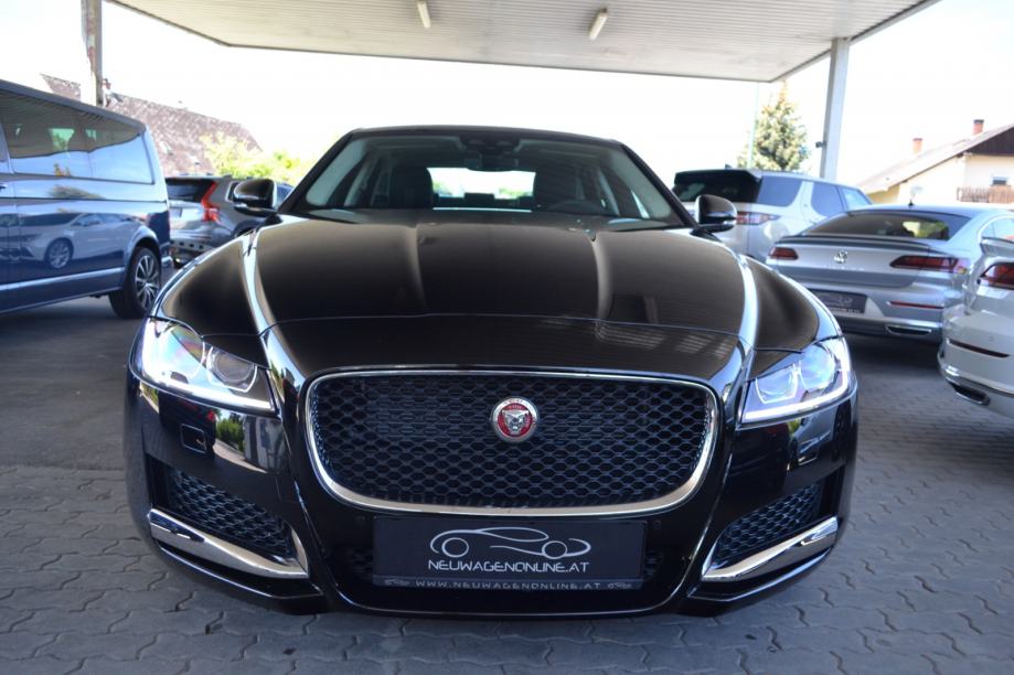 Jaguar XF Prestige 20d Automatik, 2019 god.