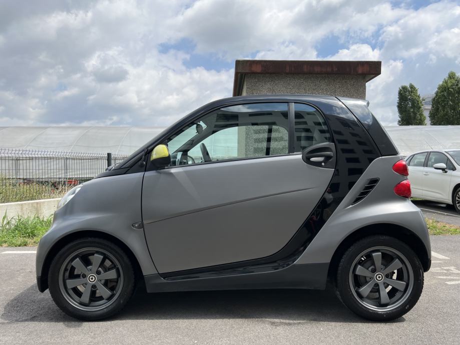 JEDINSTVEN Smart fortwo coupe Grey Style automatik TOP STANJE, 2010 god.